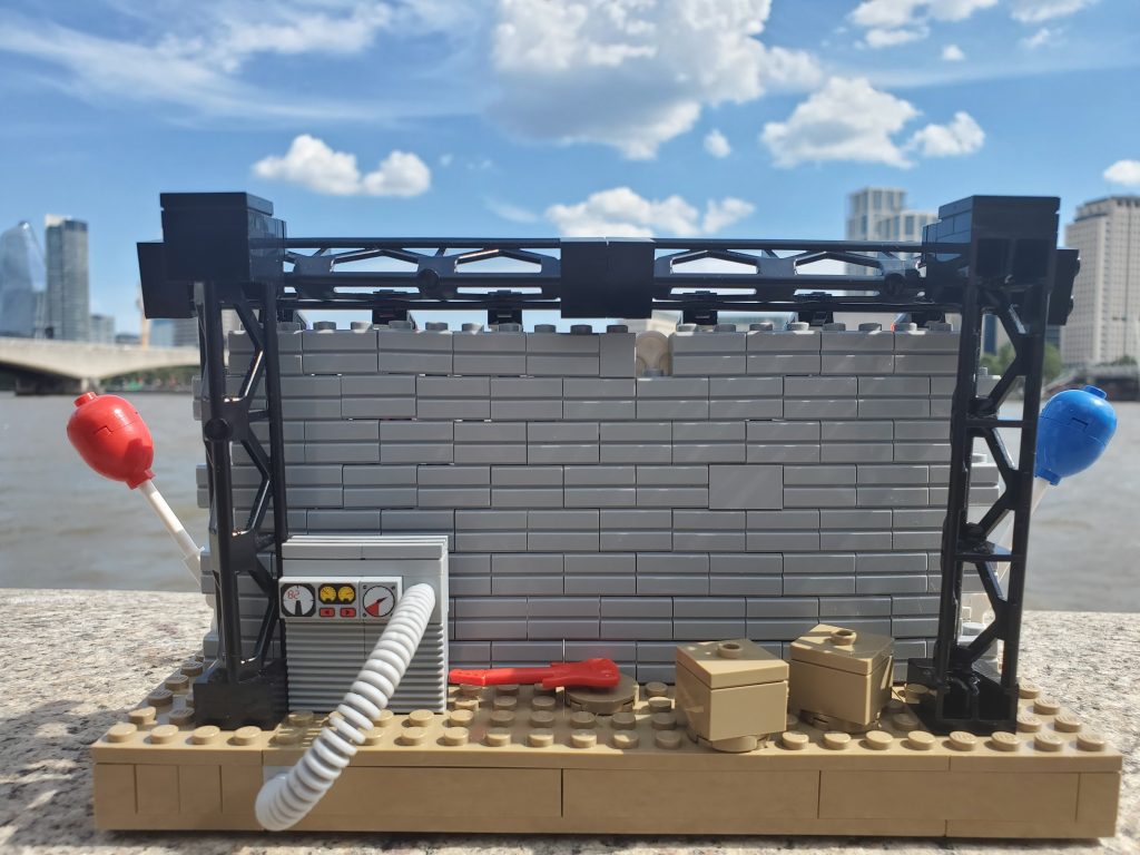 Show Stage – JZ Bricks
